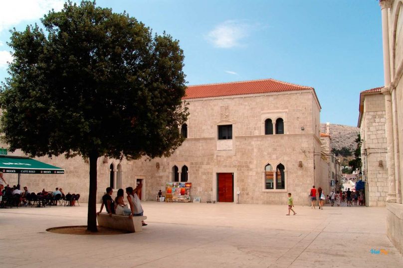 Grad Pag | Apartmani | Plaže, Aktivnosti, Ture