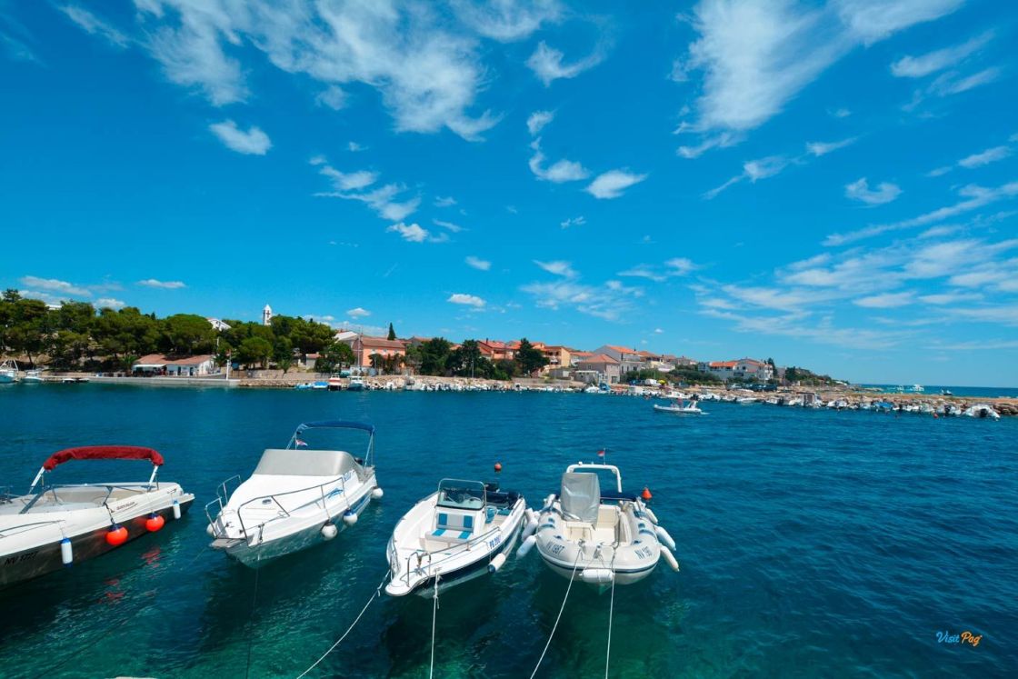 Mandre, Island Pag | Apartments | Bay & Beach